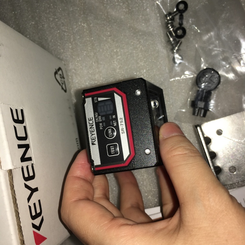 SR-752 Keyence Hiệu suất cao Đọc mã 1D và 2D Đọc mã vạch